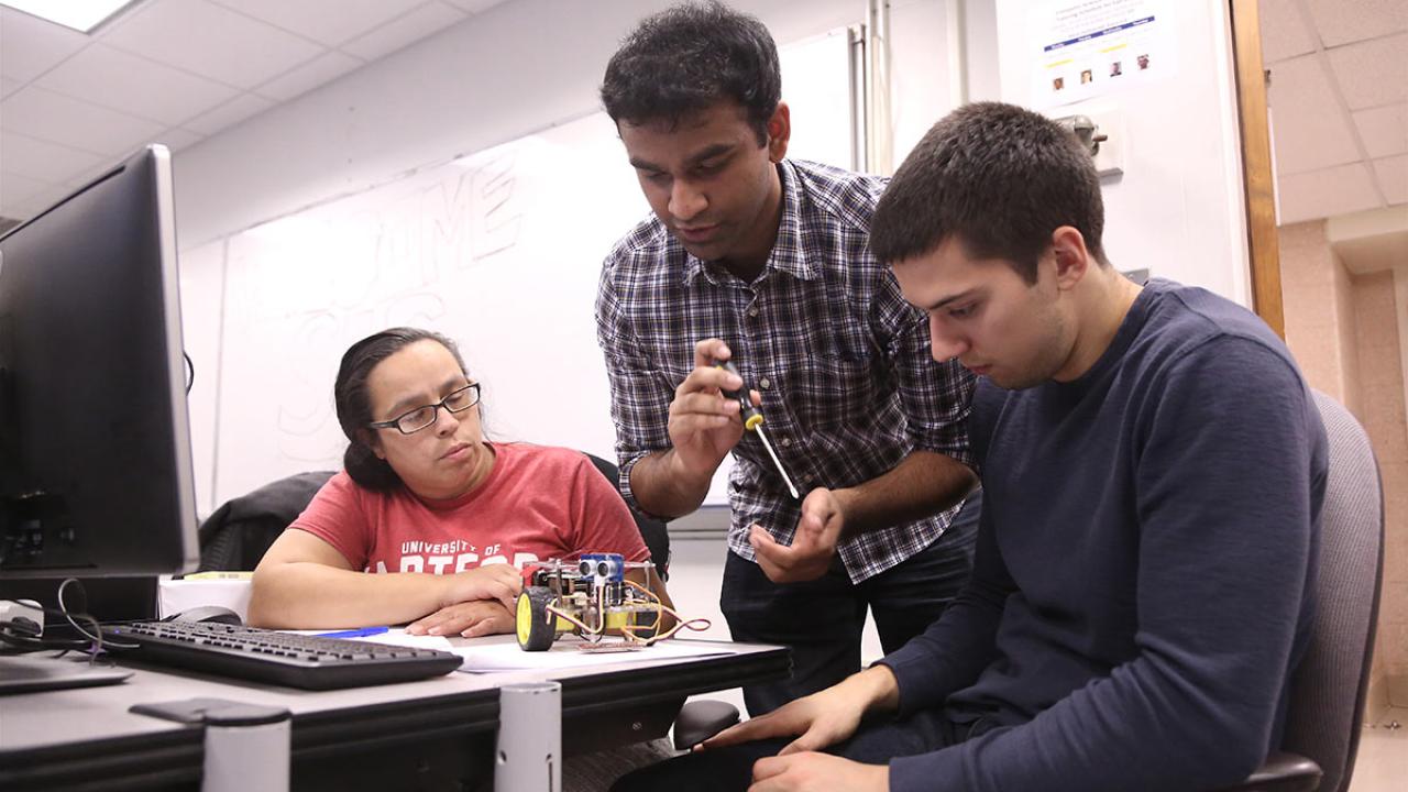 Computer Science, BS | Central