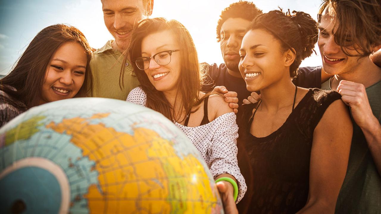 International Studies, BA | Central