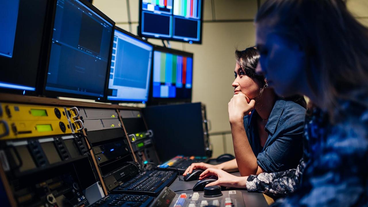 Curriculum | Central